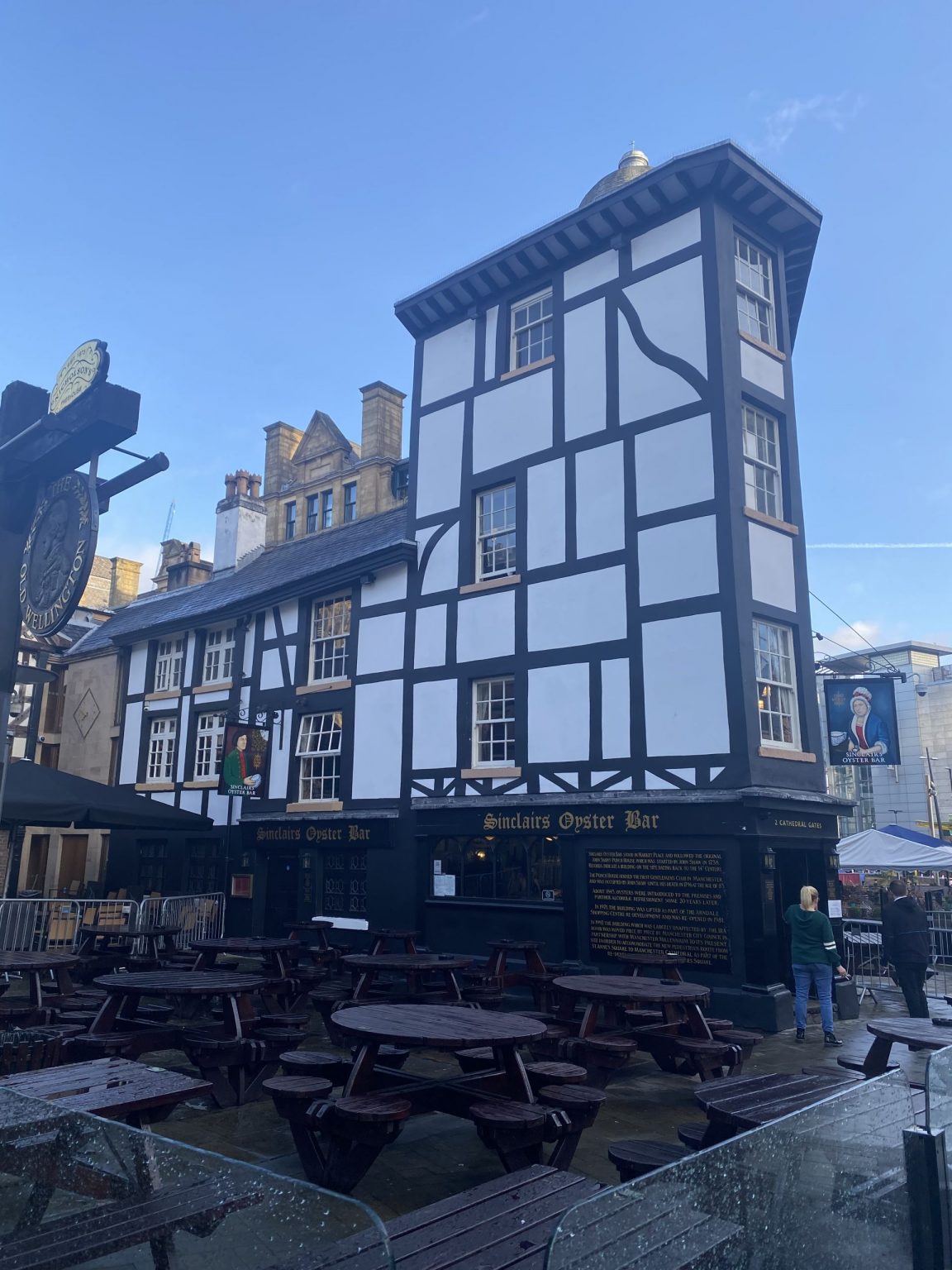 The perfect overnight getaway in Manchester, England – the windy city mama